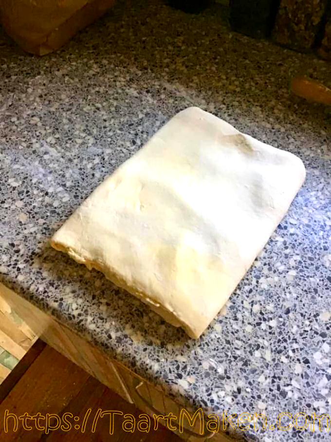 Hoe Ambachtelijk Bladerdeeg maken voor Tompouce – Korstdeeg voor ...