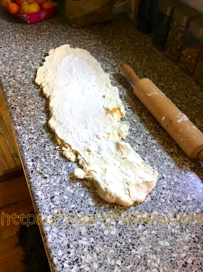 Hoe Ambachtelijk Bladerdeeg maken voor Tompouce – Korstdeeg voor ...