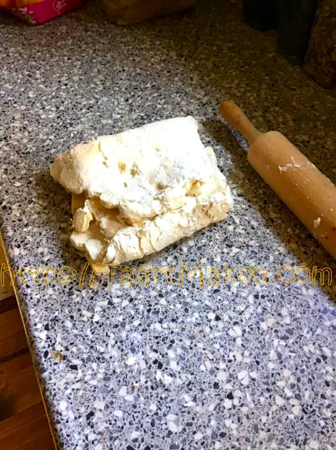 Hoe Ambachtelijk Bladerdeeg maken voor Tompouce – Korstdeeg voor ...